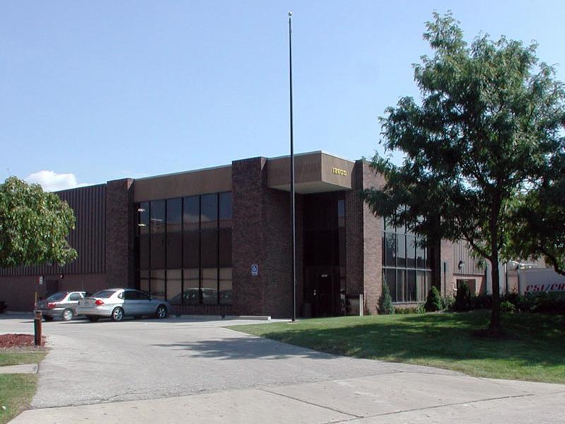 Accenture opens innovation center in Livonia, to move regional office ...